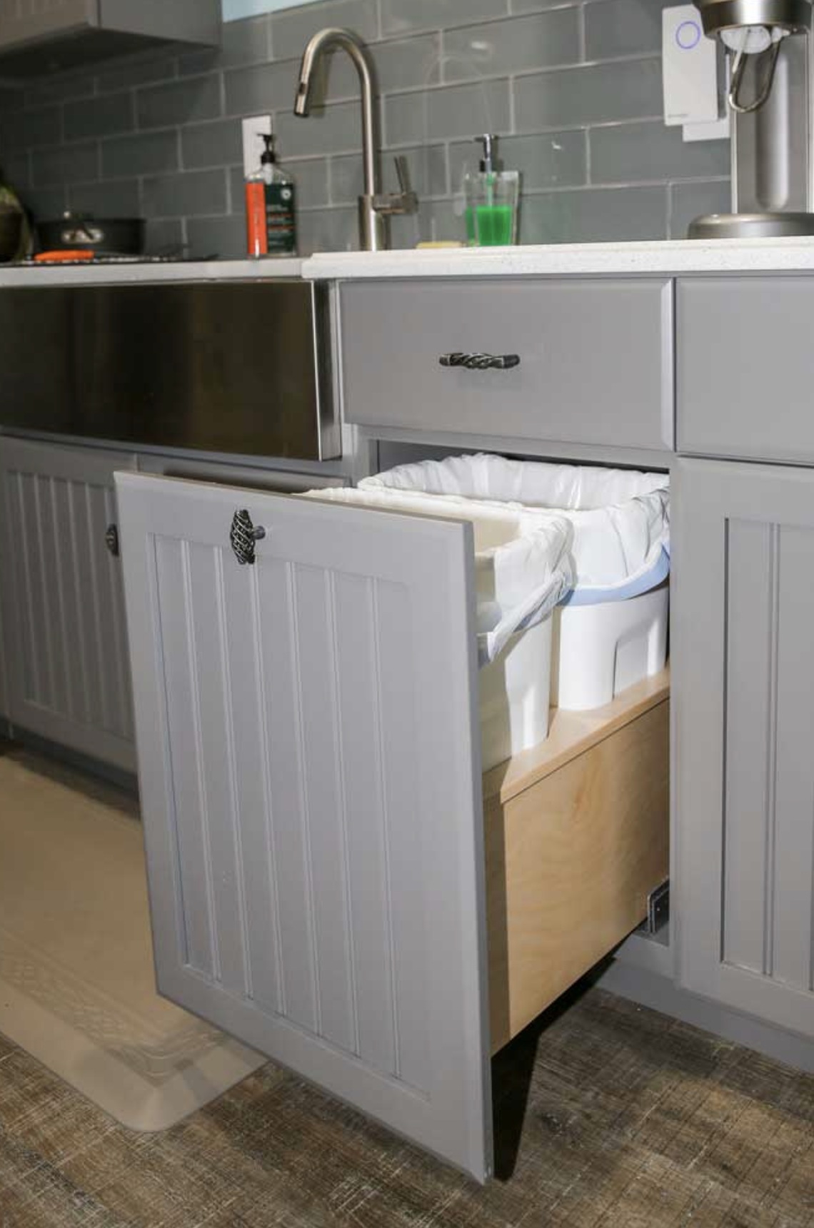 Custom Kitchen Cabinets - Dutch Home